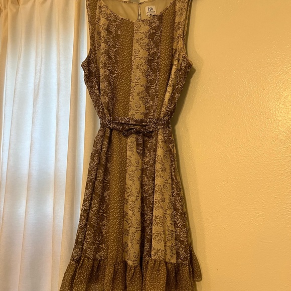 Harve Benard | Dresses | Harve Benard Floral Brown And Cream Dress ...